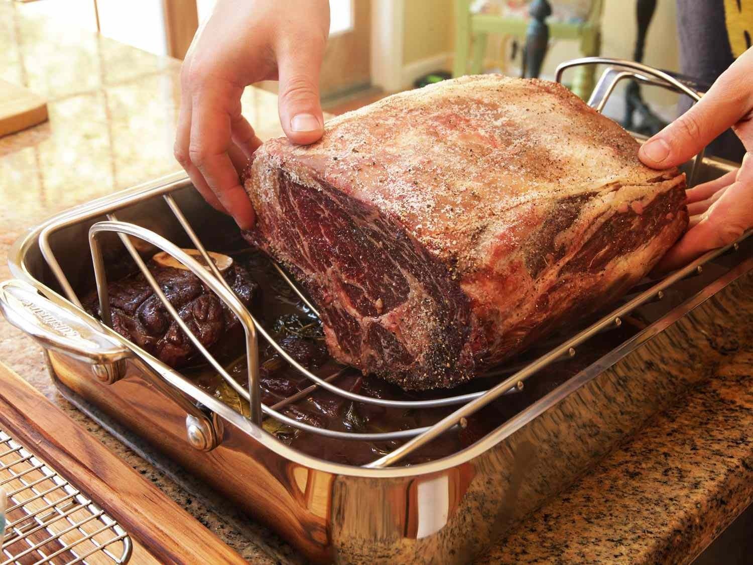 How to Use a Savory Roasting Pan? Big Tips Approved - Terrific ...